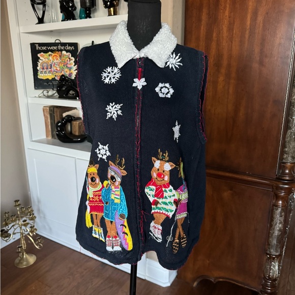 White Stag | Jackets & Coats | Vintage White Stag Embroidery Christmas Vest | Poshmark